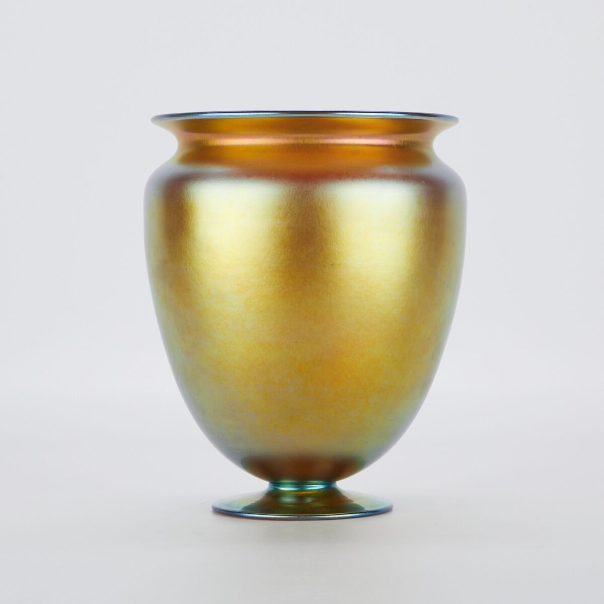 Favrile Art Glass Explained: Tiffany, Loetz & Quezal